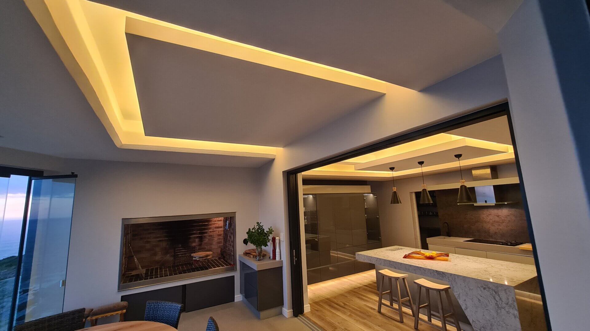 Bulkhead ceilings - Gridline